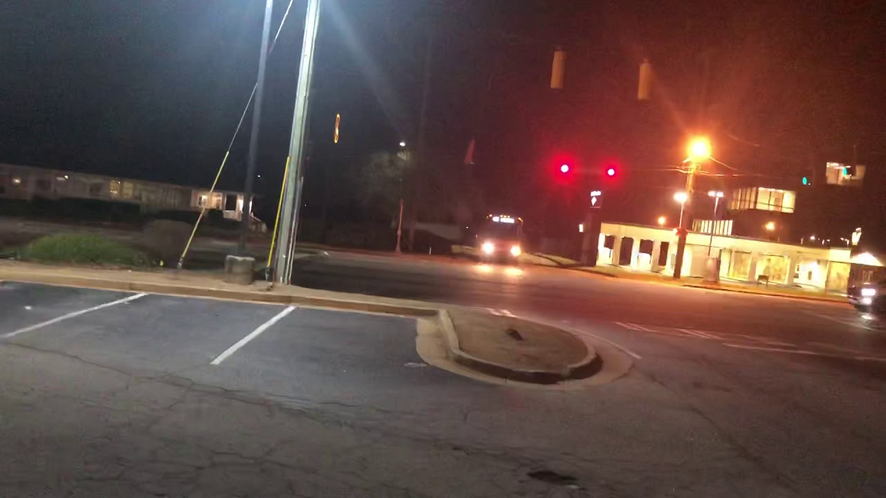 GRTA Xpress D4500CT bus #1901 at traffic lights - YouTube