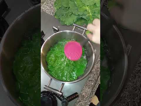 🥬 “Kimse Böyle Haşlandığını Bilmiyor! Kara Lahana’nın Gizli Sırrı  😉”