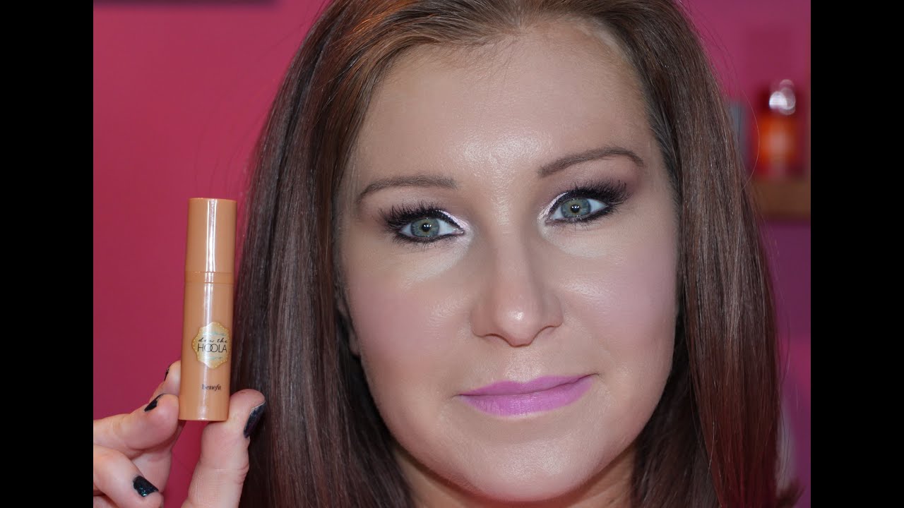 Benefit Dew The Hoola Liquid Bronzer Review & Demo - YouTube
