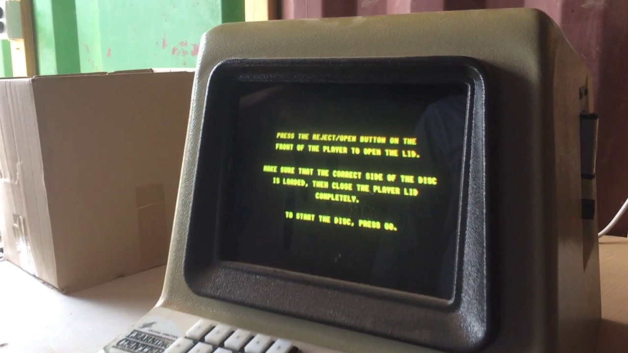 booting up an old computer - YouTube