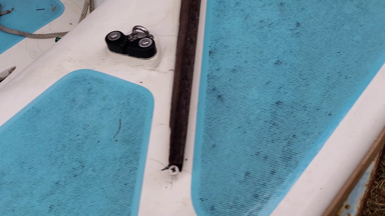 Stormy. Capri Cyclone 13 - YouTube