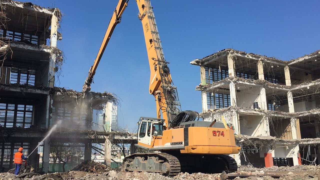 LIEBHERR R974 C Demolition LITRONIC Crawler excavator at work - YouTube