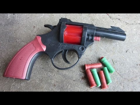 Mini Flare Pistol Review + Shooting - YouTube