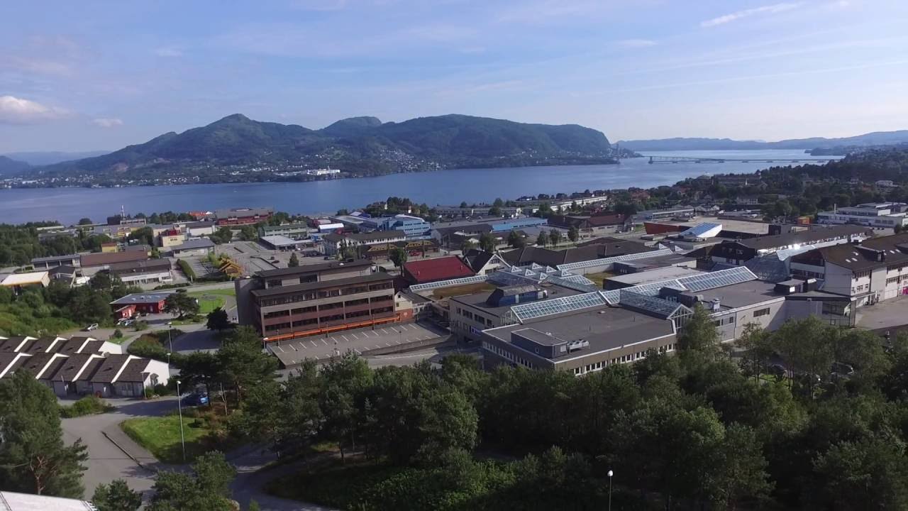 Dronefilm Knarvik - YouTube