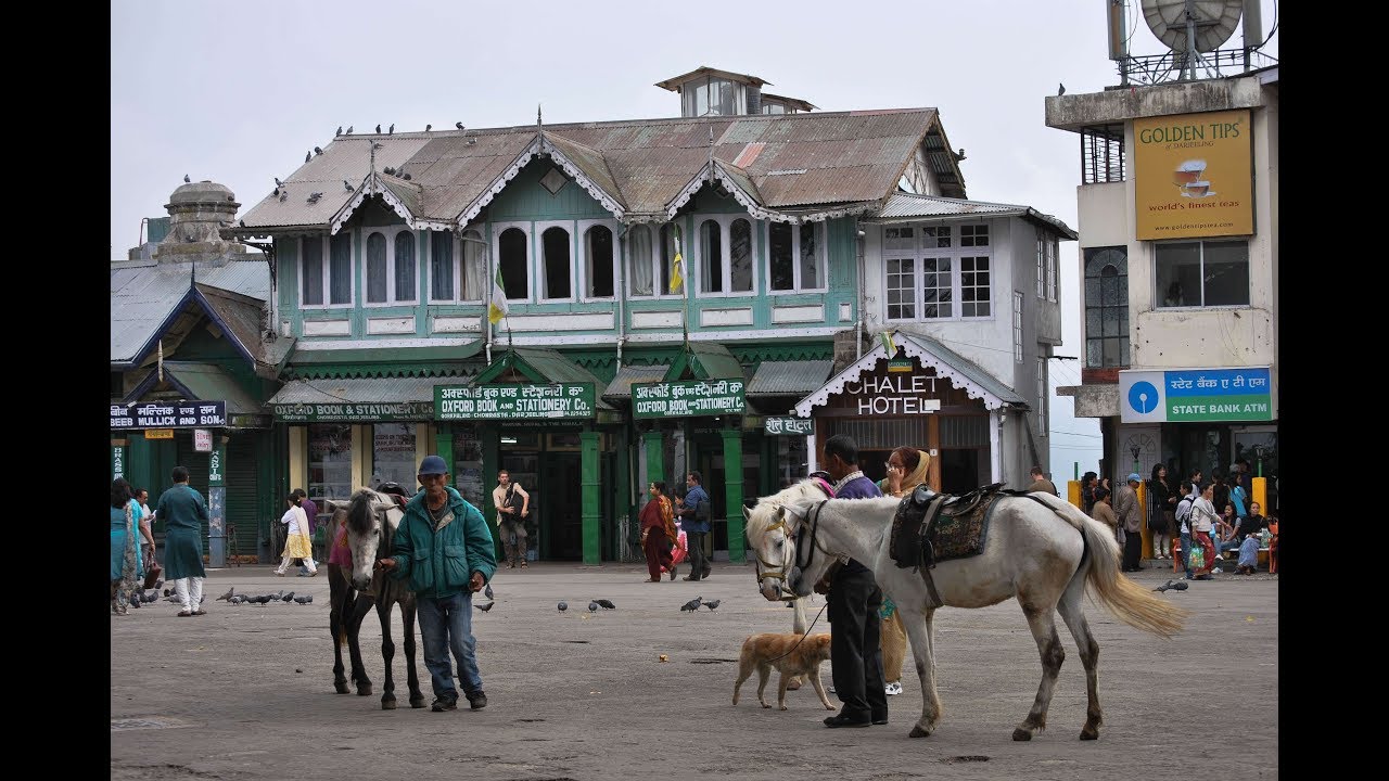 Famous Mall Area/ Chowrasta | Heart of Darjeeling | India - YouTube