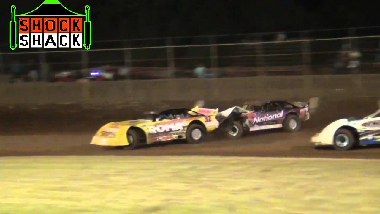 Super Sedans: Closest NSSS Finish Line Crash Ever - Kingaroy Speedway ...