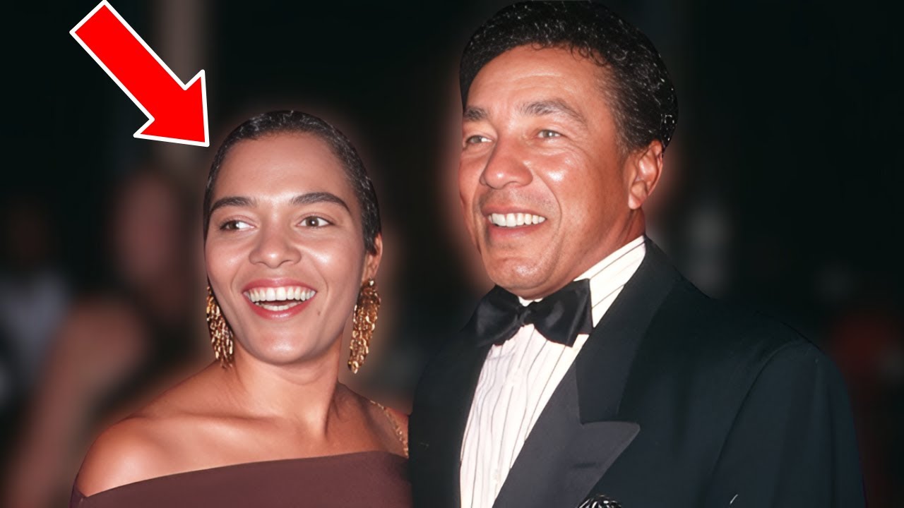 Remember Smokey Robinson Wife Try Not To Gasp When You See Her Today ...