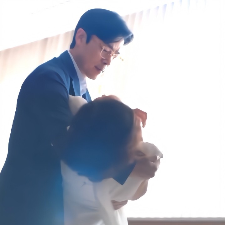 Even Choi Seunghyo's parents have more romantic scenes than him ️😁 # ...