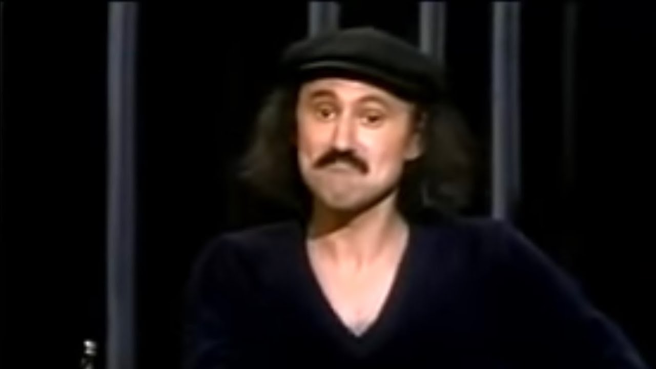 Gallagher passed away today, the comedian Leo Gallagher - YouTube