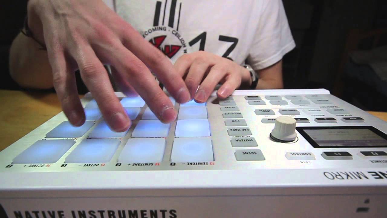 Finger Drumming: New Acoustic Kits in Maschine 2.0 - YouTube