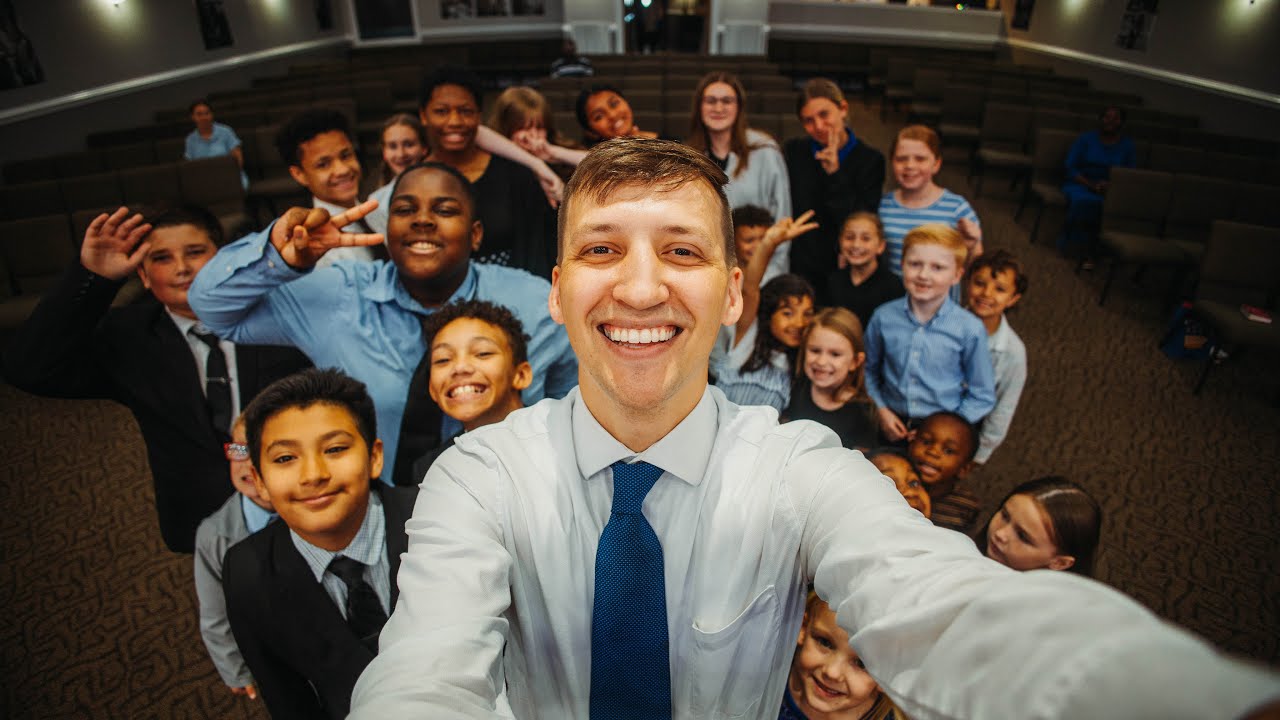 Our Last Church Service | Vlog - YouTube