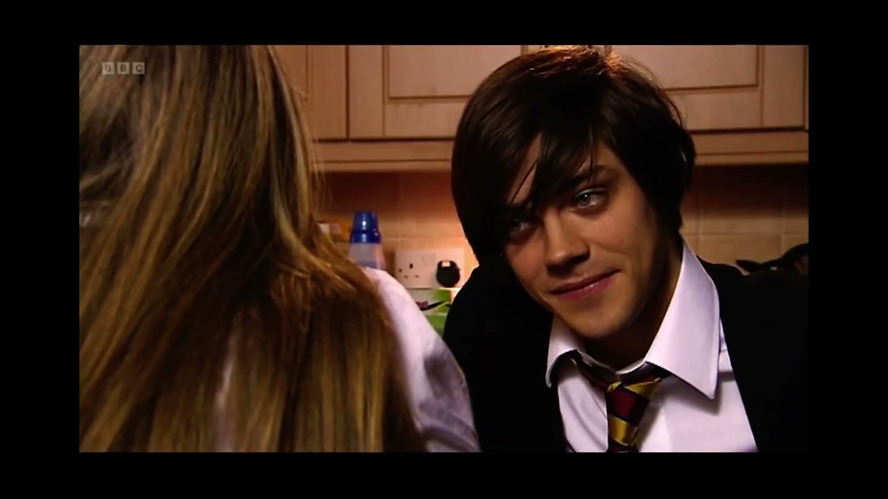 Waterloo road : chlo and Brett - YouTube