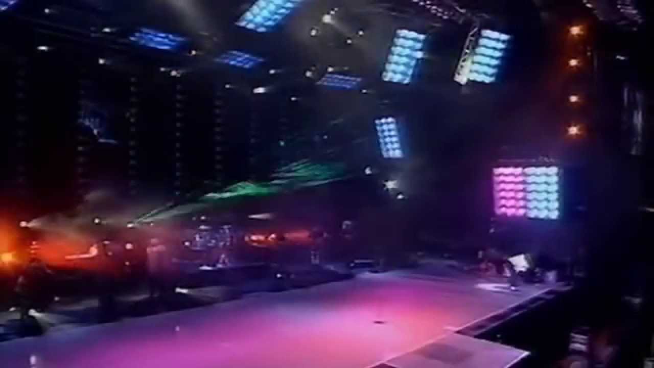 Michael Jackson | Royal concert in Brunei 1996 - Widescreen HQ - YouTube