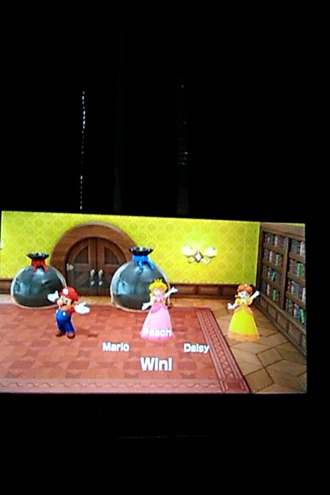 Super Mario Party - Mario (me), Peach & Daisy vs Shy Guy in Dust ...