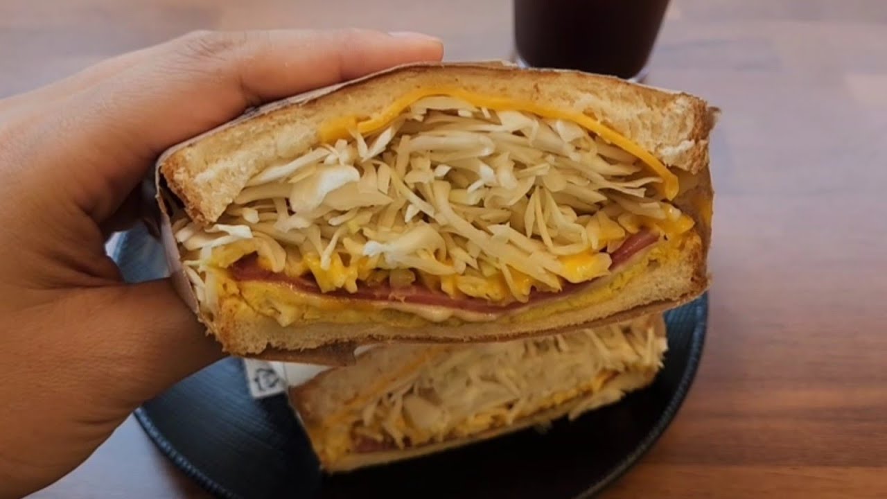 직장인 간단 조식, 쉬즈베이글, 아이스아메리카노 & 콰트로햄치즈샌드위치 Iced americano & Quattro ham ...