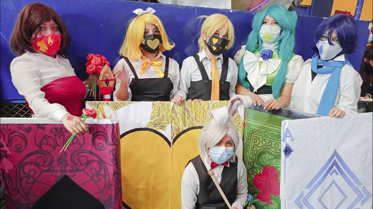LOS SACRIFICIOS HUMANOS DE ALICIA COSPLAY GRUPAL VOCALOID - YouTube