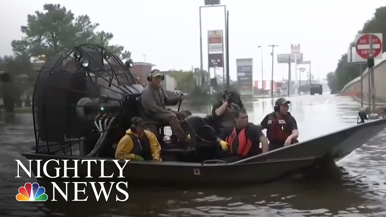As Flood Waters Rise, Volunteers Rise To The Challenge | NBC Nightly ...