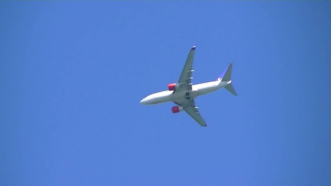 SAS B737-700 approach Schiphol - YouTube