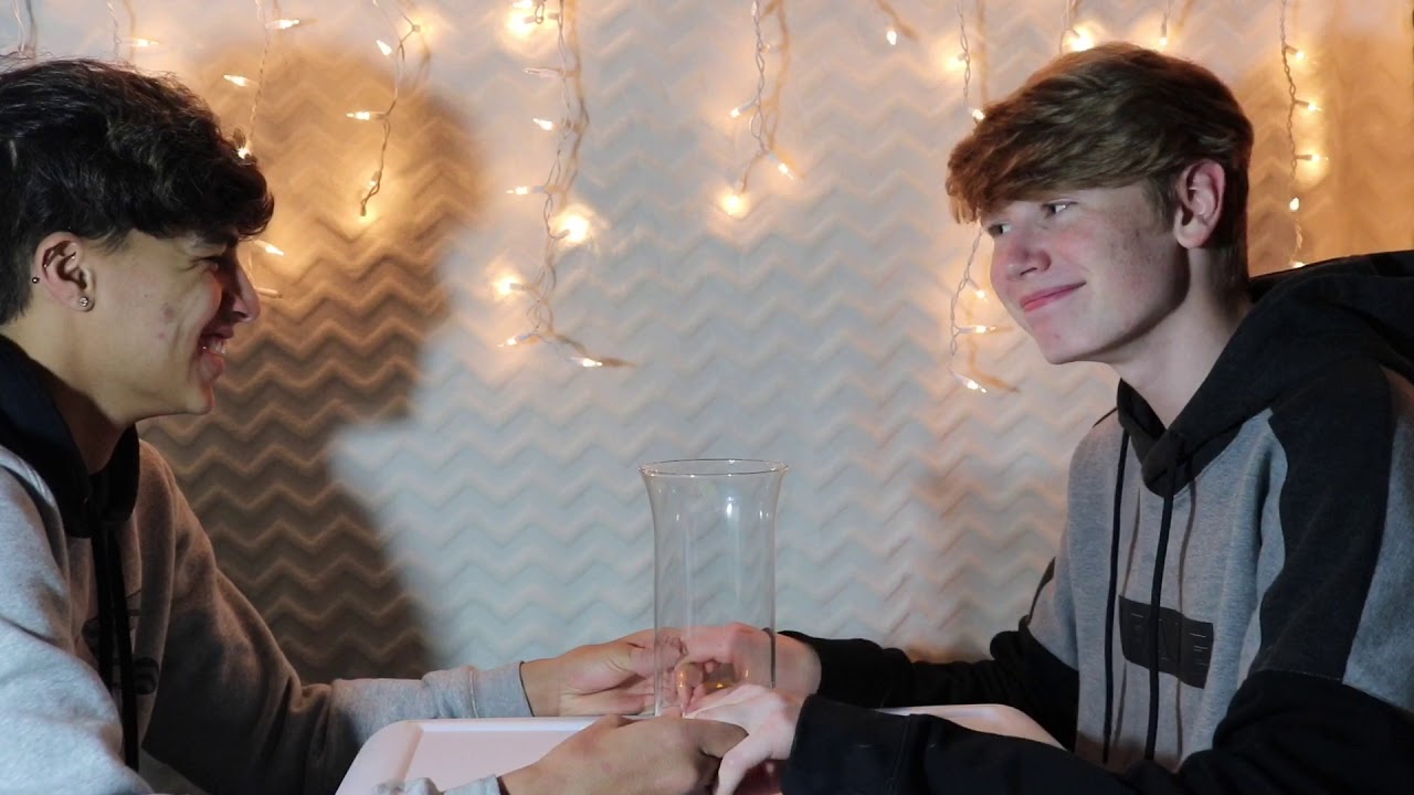 TYPES OF COUPLES - YouTube