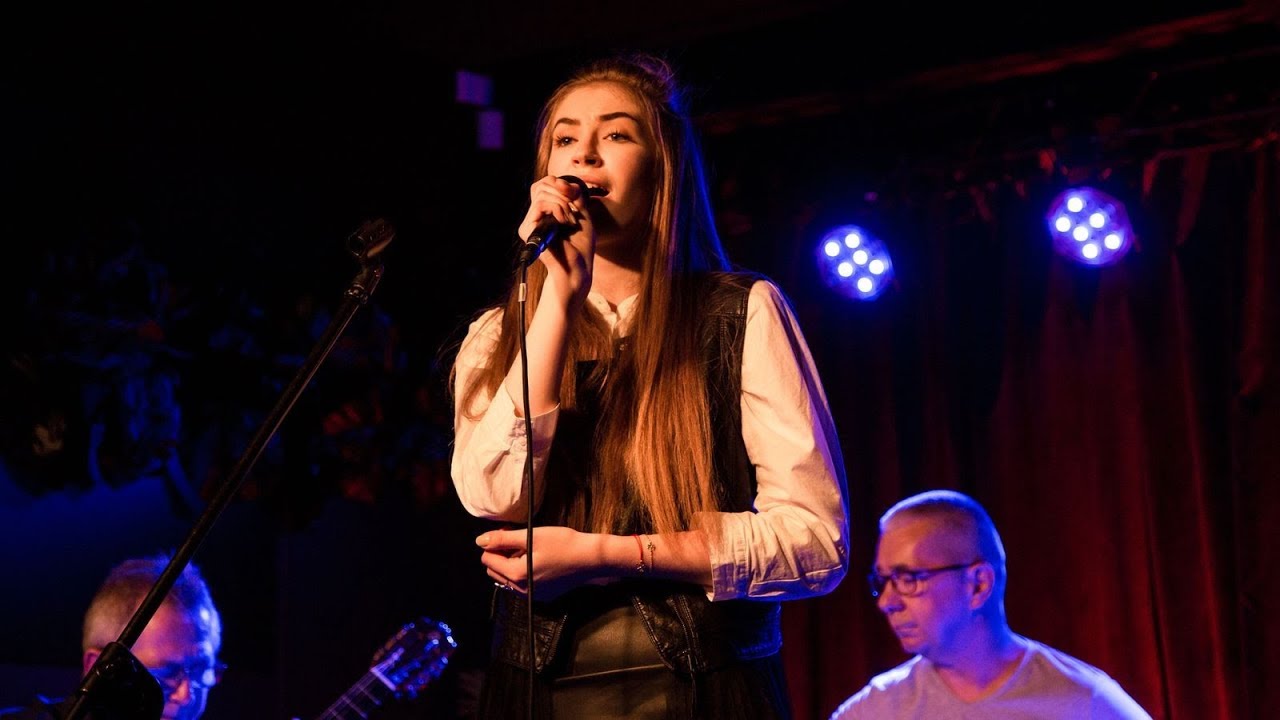 Amelia Andryszczyk - Byle Jak (Margaret cover) - YouTube