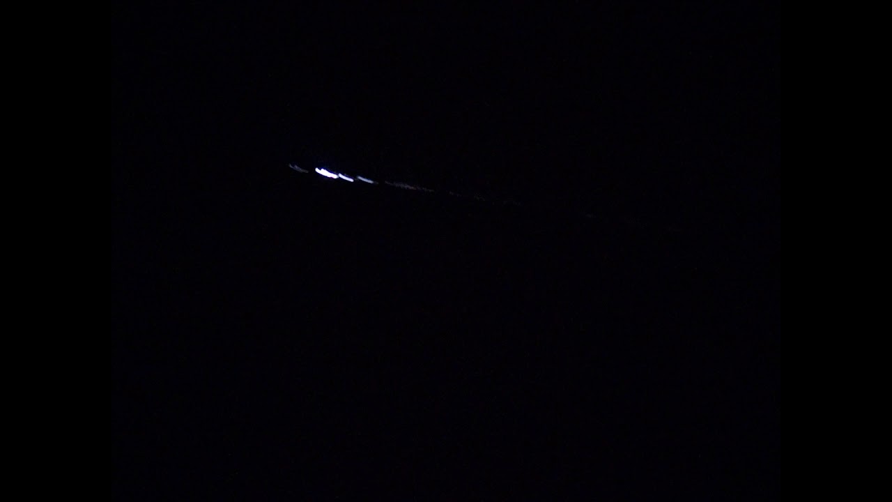 Starlink satellite train flare - YouTube