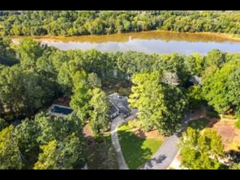 Redefined luxury riverfront living along the Chattahoochee River -110 ...