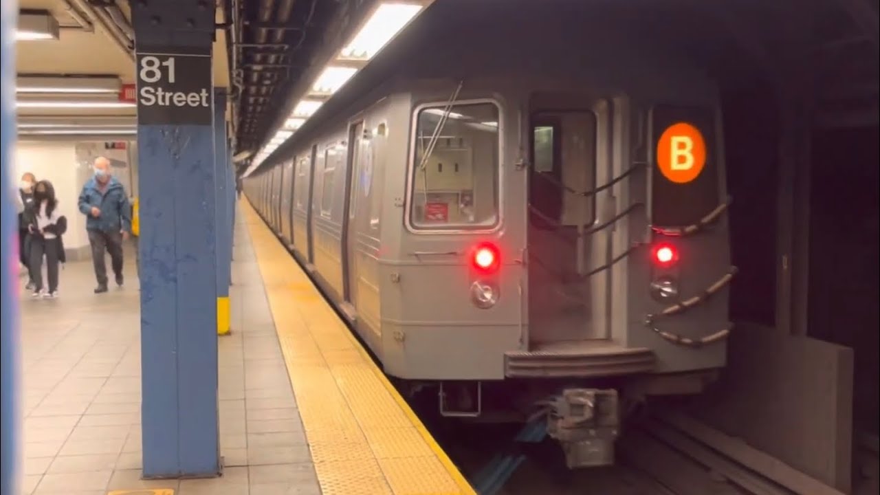 R68A (B) & R46, R179 (C) + R46 (A) & R68 (D) Trains @ 81 St-Museum Of ...