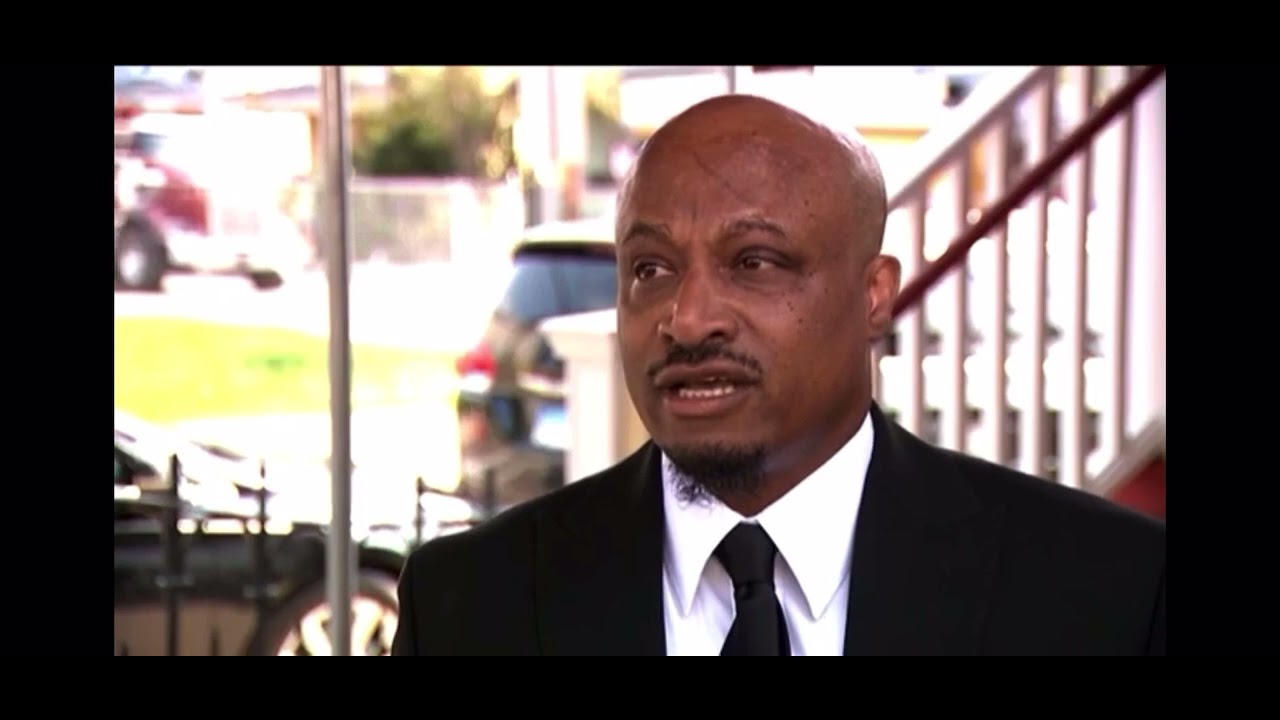 Erin Hunt Family Speak's to News12 - YouTube