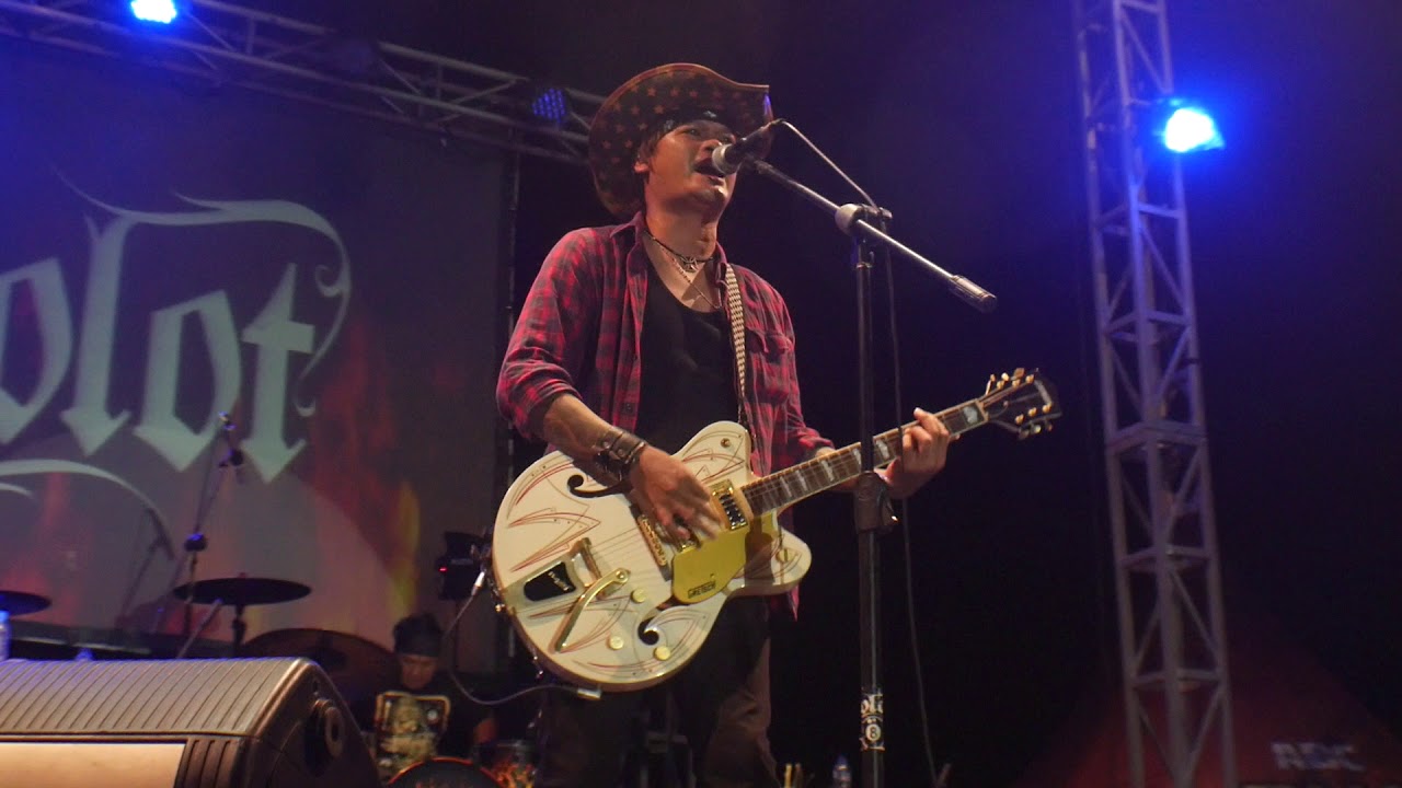 Lolot Band - Jelema Palsu [live Lapangan Banjarangkan 21 Des 2019 ...