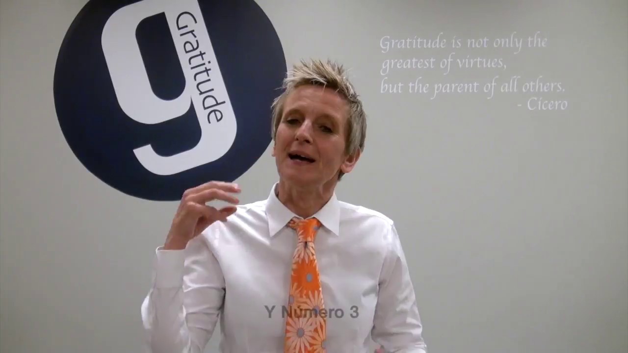 Bienvenido de la fundadora de Gratitude Training - Jo Englesson - YouTube