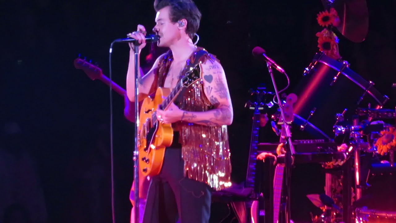 Harry Styles ~ She - YouTube