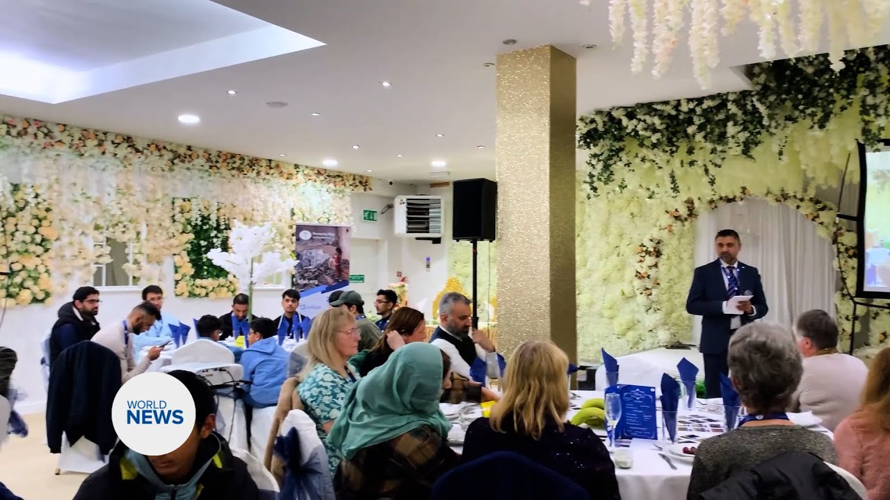 Humanity First UK host 'Dine For A Difference' Fundraising Dinner - YouTube