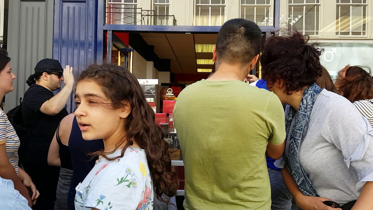 'Free' Fake Perfume Scam in Ipswich Town Centre 2018 - YouTube