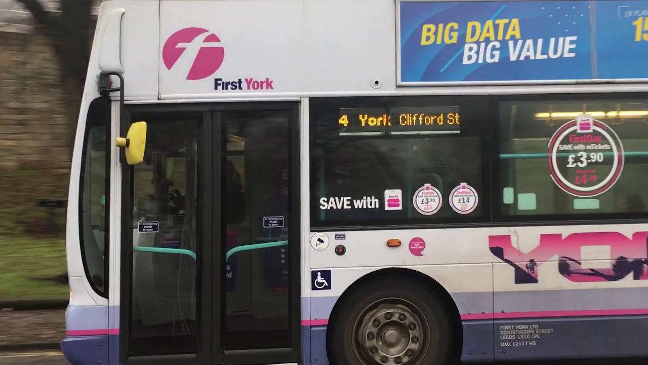 First Bus York X First Doncaster 37247 At York On 4 From Acomb To York ...