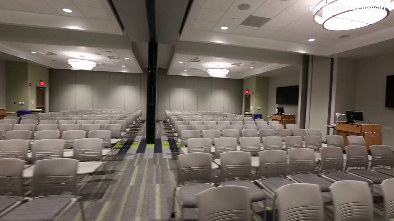 Tour the New DMACC student center - YouTube