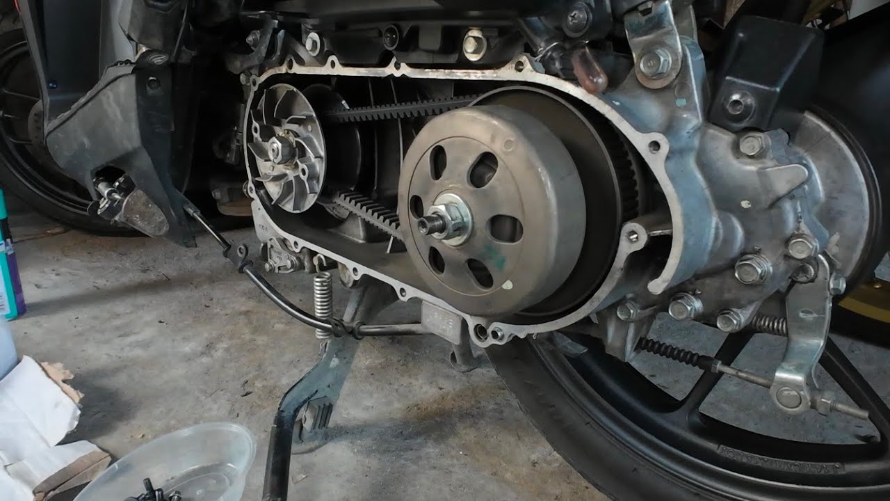 HONDA BEAT V3 CVT Cleaning. - YouTube
