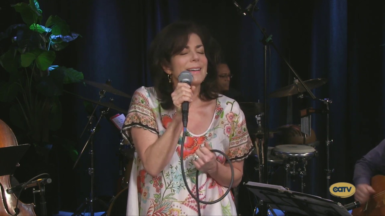 'SUMMER SAMBA' performed by Lydia Gray & The Lydia Gray Quartet - YouTube