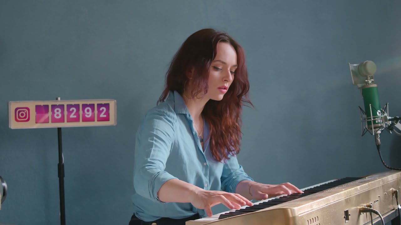 Sarah Coponat - Solar Winds ( Piano Improvisation) - YouTube