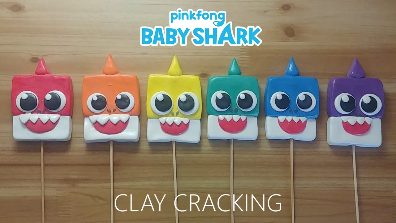 Rainbow baby shark square clay cracking 무지개 네모 아기상어 점토 부수기 - YouTube