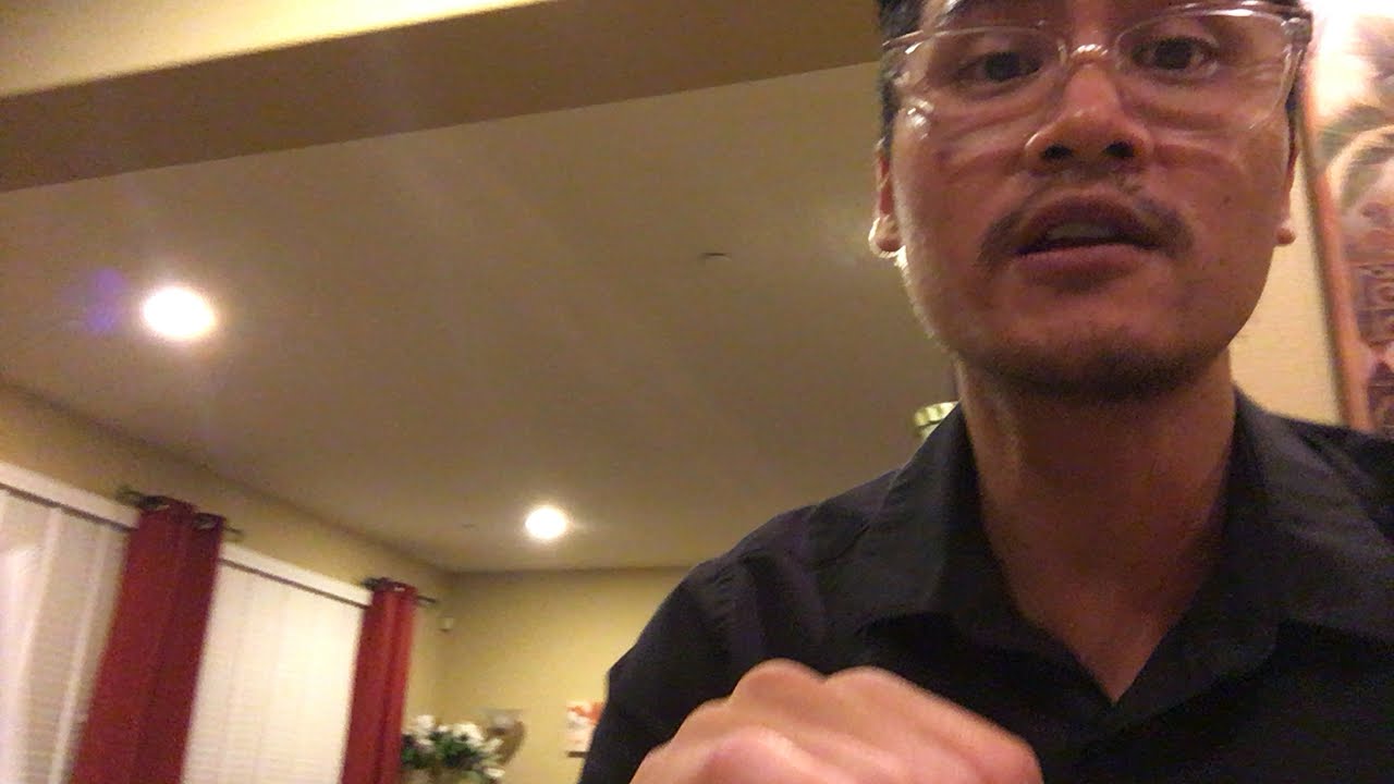 LIVE (Emoze) | How To Eat With Your Hands - YouTube