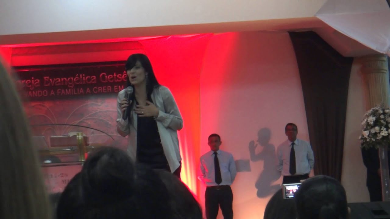 Fernanda Brum volta ao quarto da maternidade onde a Laura nasceu - A ...