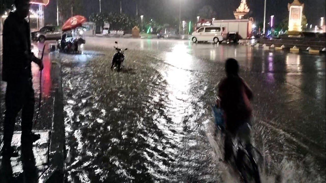 Removal Leaves And Trash Flow With Rain Water Clogged Culvert Drain On ...