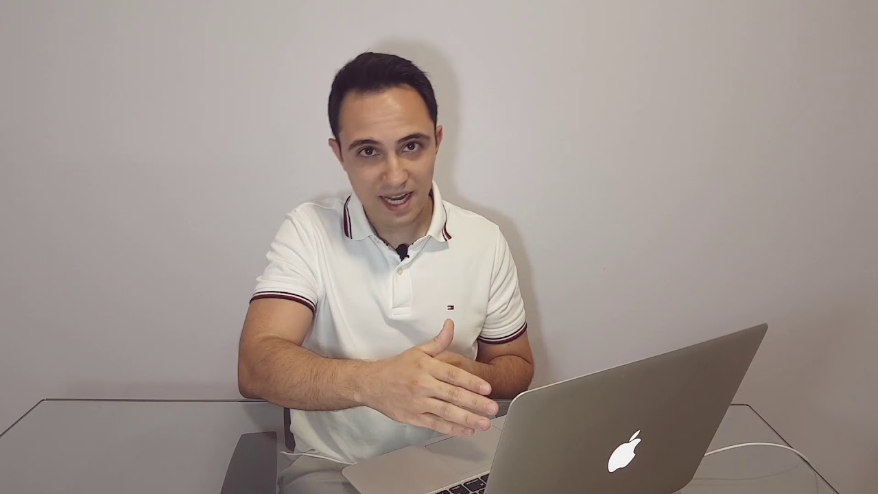 Aula: Introdução à Linguagem R e RStudio - YouTube