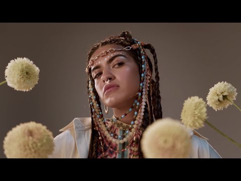 Don't cry for your daughters eve - Lydia the bard -sub español - YouTube