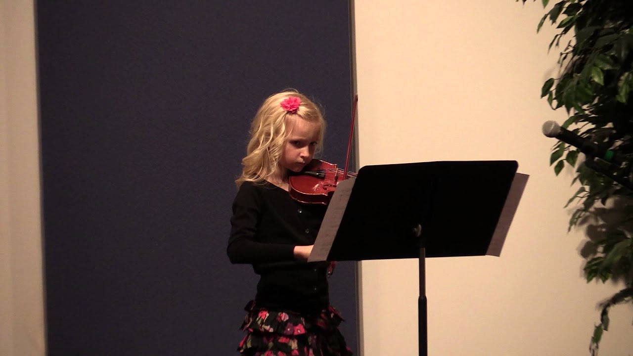 Anna DeVries Violin Bourree by JS Bach - YouTube