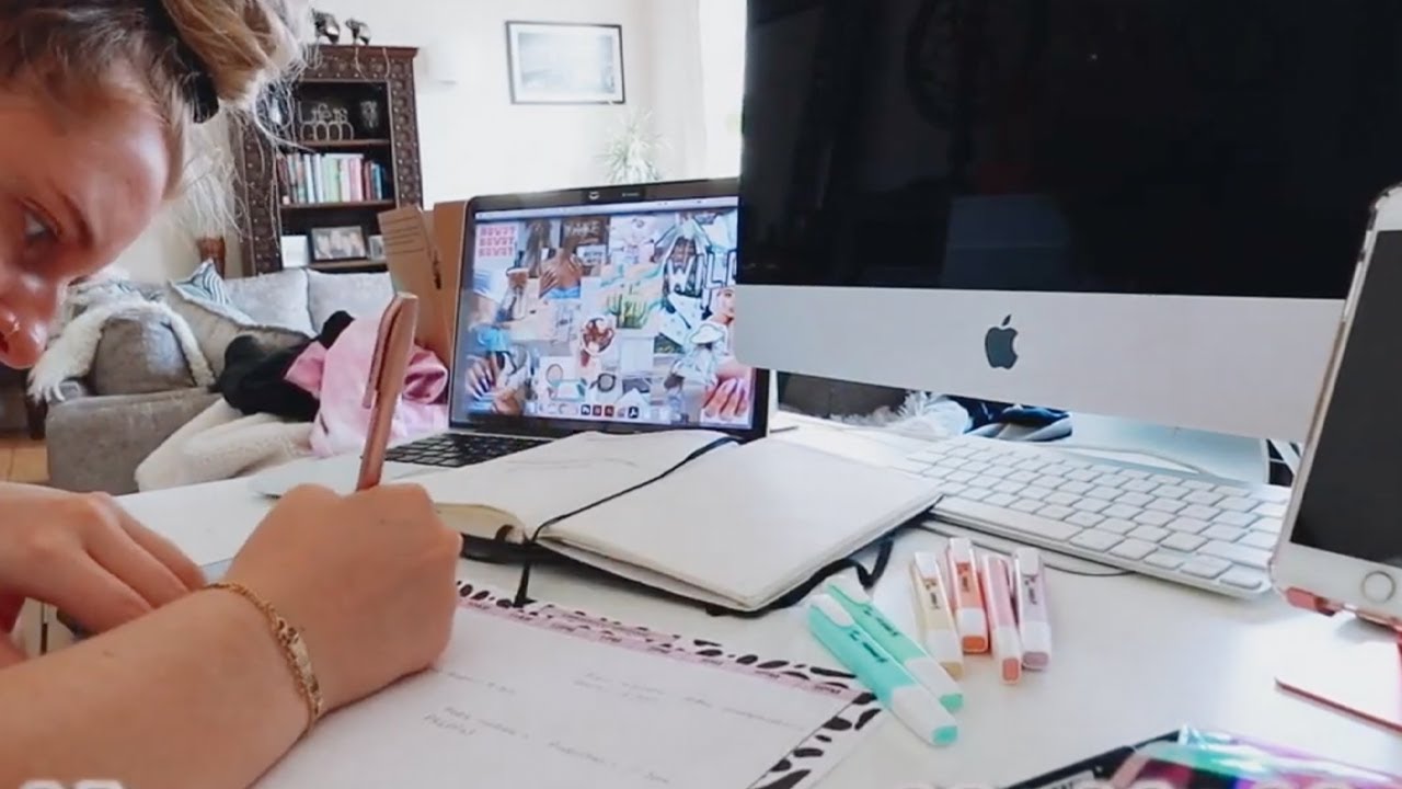 How to Stay Productive and Organised When Studying - YouTube