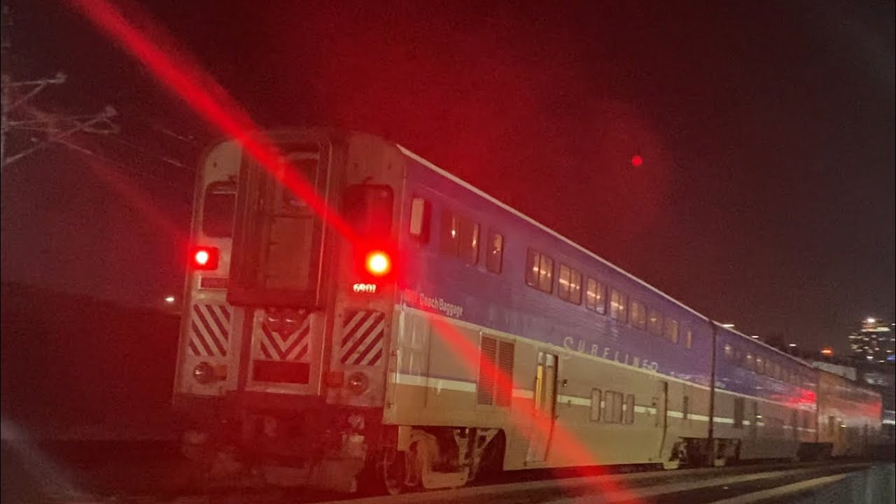Amtrak Siemens Sc-44 Charger 2115 passing through Middletown Station at ...