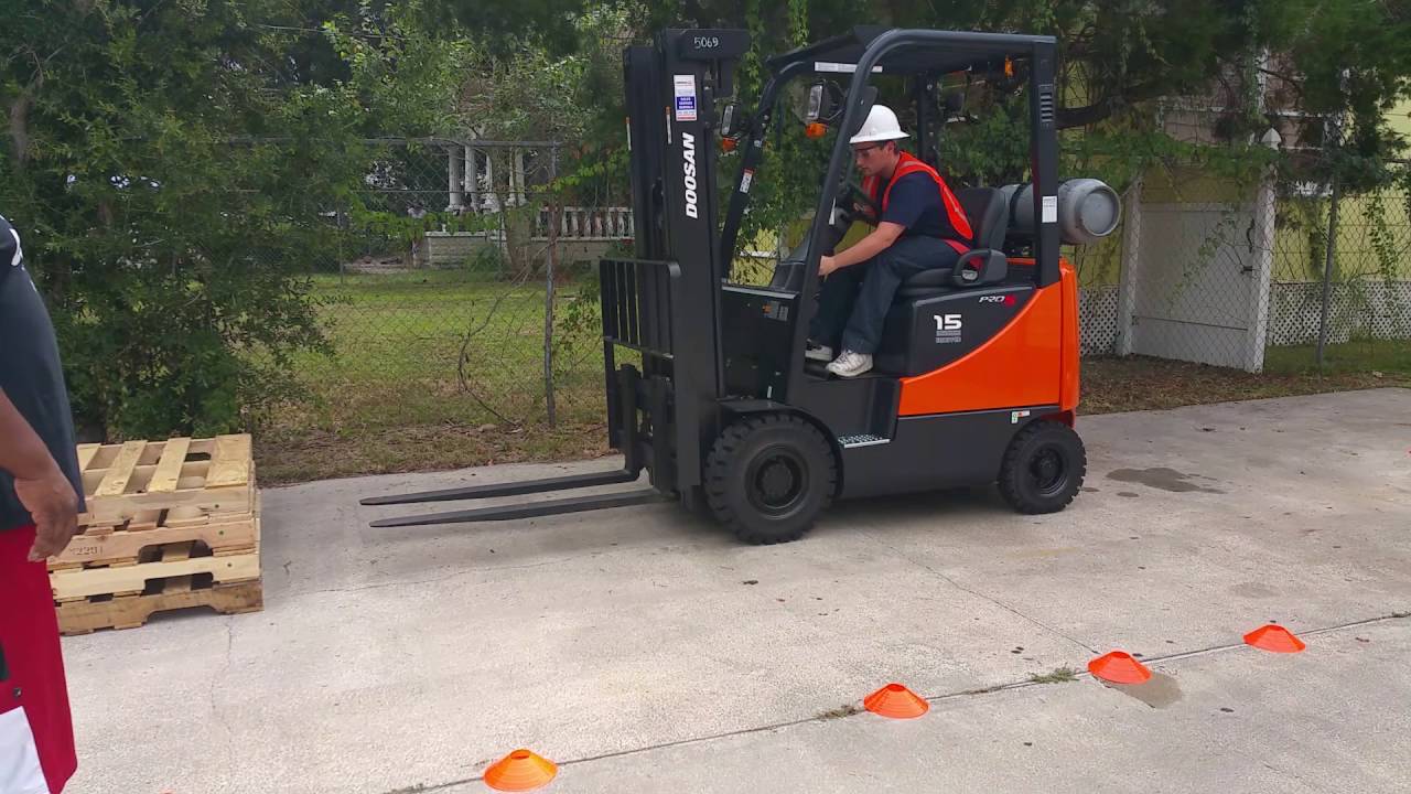 Forklift operator safety training classes at Florida training academy ...