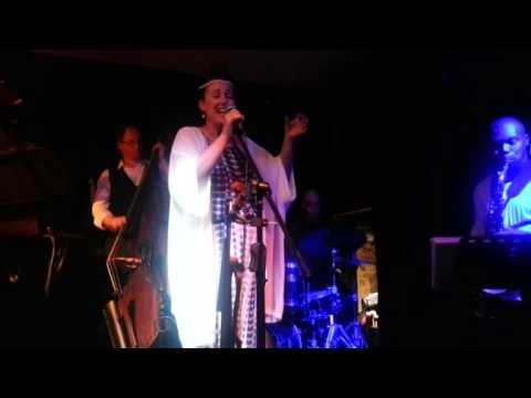 Fem Belling - YouTube