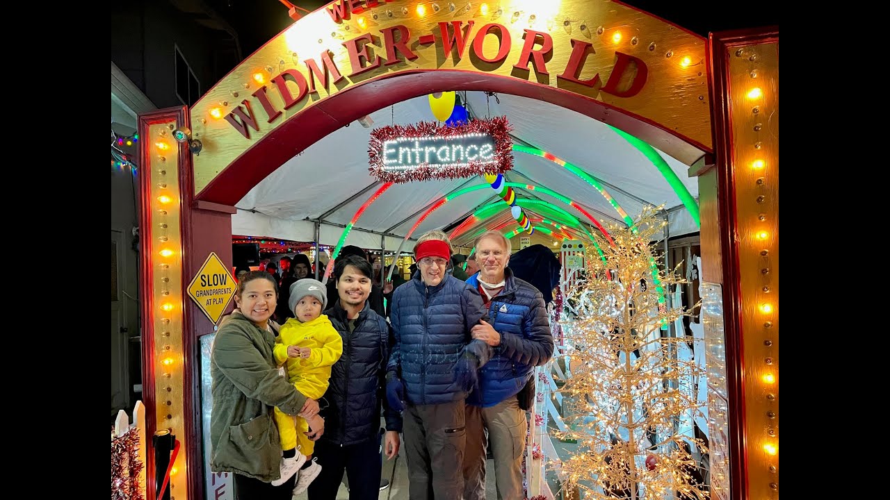221223 Widmer World Christmas Lights - YouTube